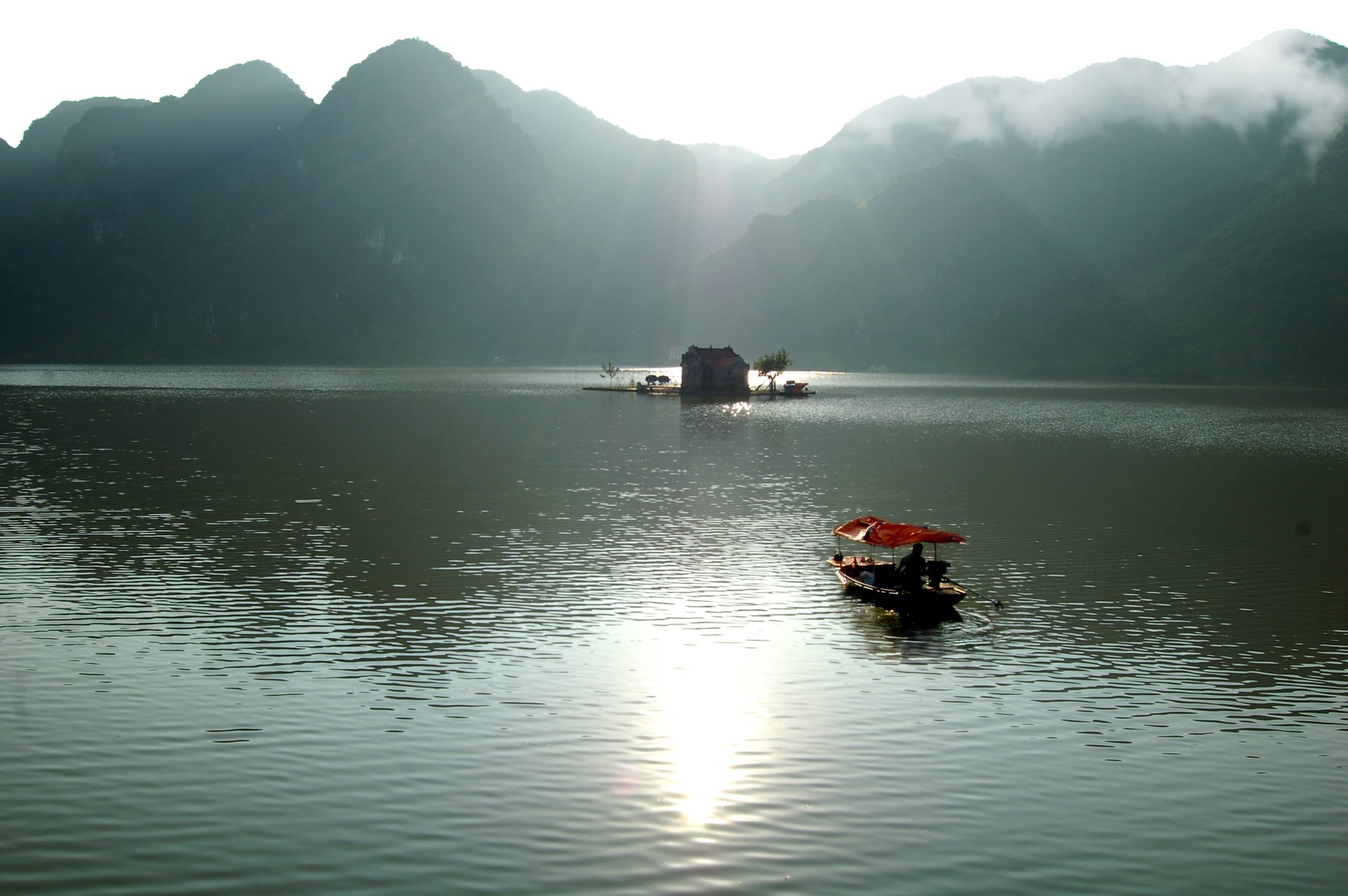 Dong Thai Lake- Ideal destination for weekends - Focus Asia and Vietnam ...