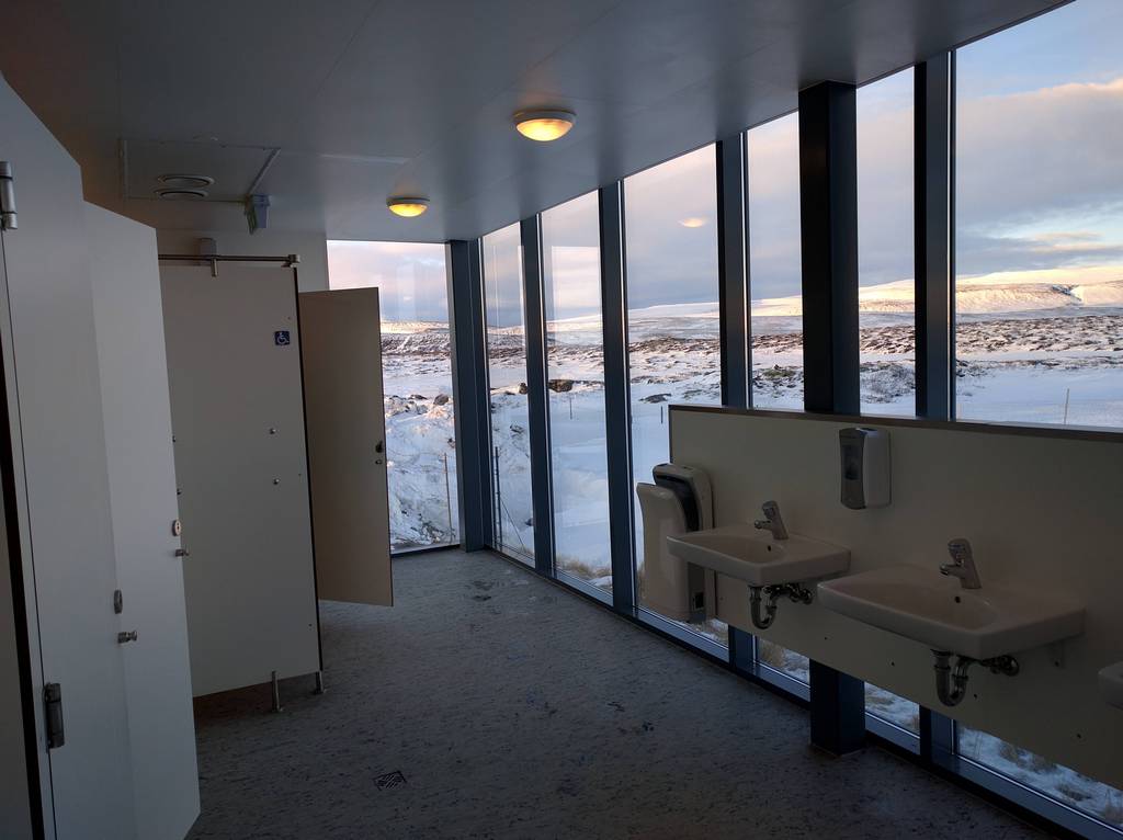 31+ photos show amazing toilet views around the world - Focus Asia and ...